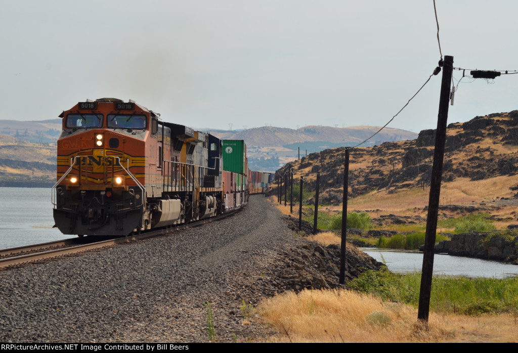 Rolling along the Columbia River